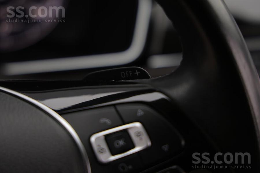 Zils Volkswagen Passat B8 2015 Tukums, ar dzinēja tilpumu 2.00 L un nobraukumu 270 tūkst. km par 12500 €, foto 33 vietnē AUTOMOTO.COM.LV