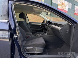 Blue Volkswagen Passat B8 2015 in Cesis, with an engine capacity of 2.00 L and mileage of 0 thousand km for 8500 €, photo 15 on AUTOMOTO.COM.LV
