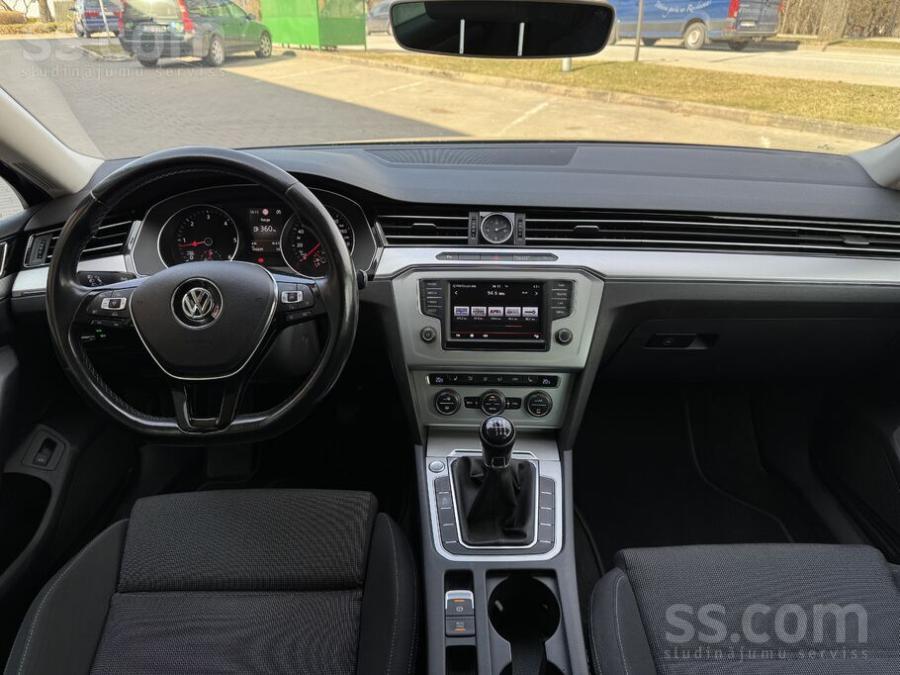 Blue Volkswagen Passat B8 2015 in Cesis, with an engine capacity of 2.00 L and mileage of 0 thousand km for 8500 €, photo 19 on AUTOMOTO.COM.LV