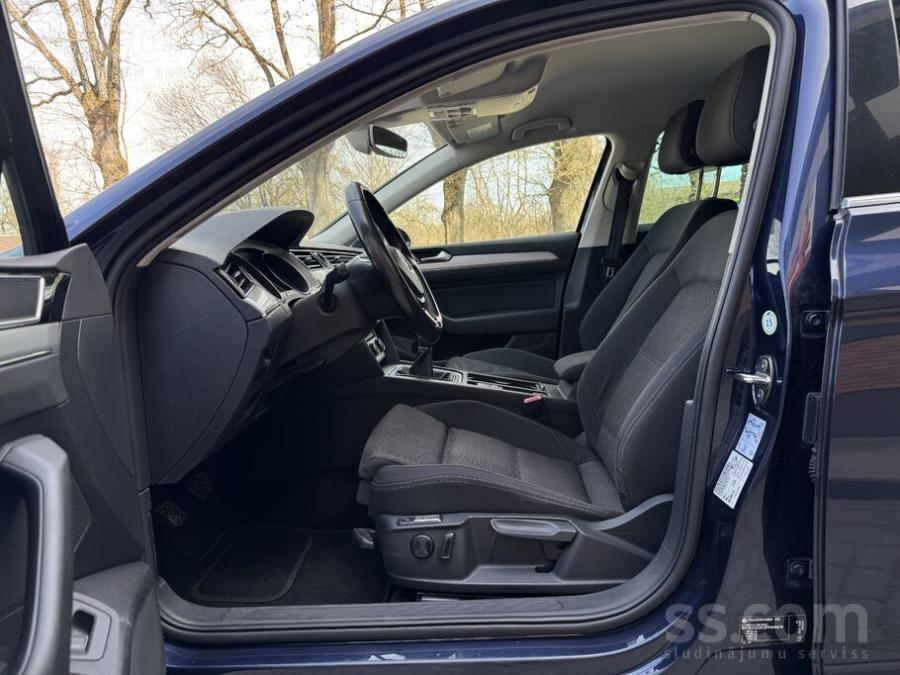 Blue Volkswagen Passat B8 2015 in Cesis, with an engine capacity of 2.00 L and mileage of 0 thousand km for 8500 €, photo 23 on AUTOMOTO.COM.LV