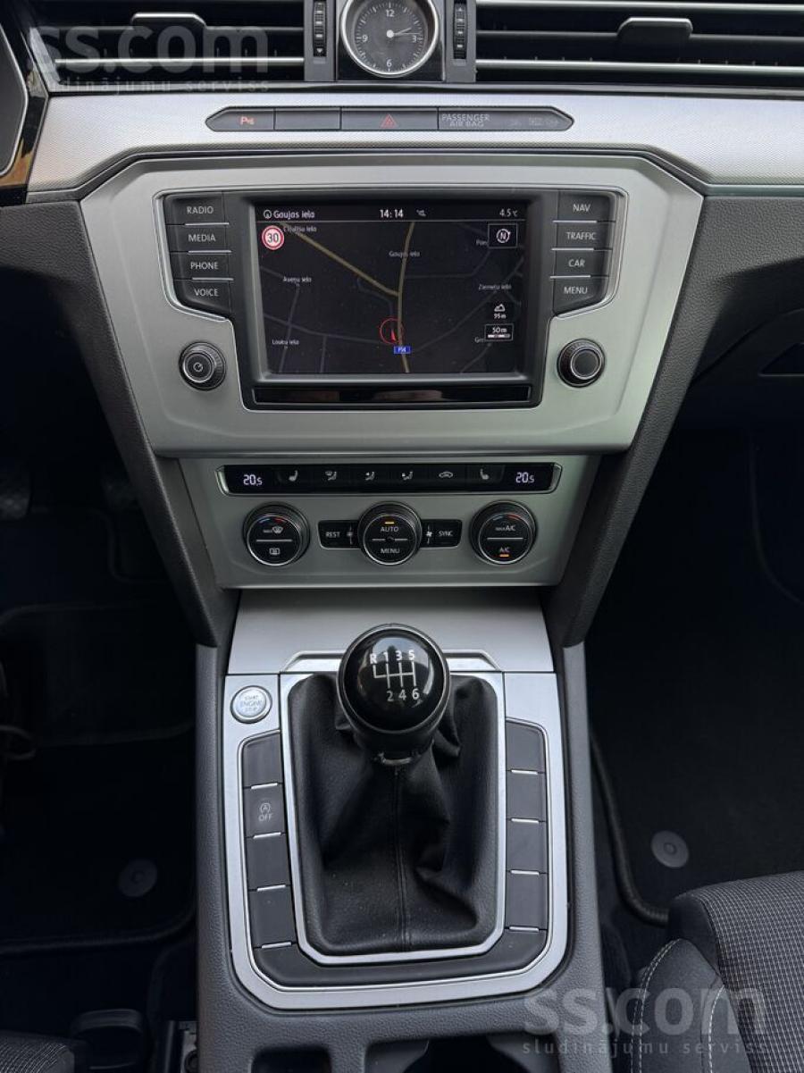 Blue Volkswagen Passat B8 2015 in Cesis, with an engine capacity of 2.00 L and mileage of 0 thousand km for 8500 €, photo 28 on AUTOMOTO.COM.LV