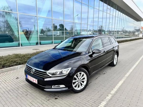 Blue Volkswagen Passat B8 2015 in Rezekne, with an engine capacity of 2.00 L and mileage of 241 thousand km for 8900 €, photo 1 on AUTOMOTO.COM.LV