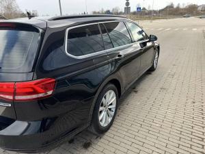 Zils Volkswagen Passat B8 2015 Rēzekne, ar dzinēja tilpumu 2.00 L un nobraukumu 241 tūkst. km par 8900 €, foto 7 vietnē AUTOMOTO.COM.LV