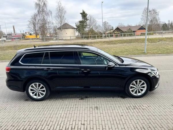 Blue Volkswagen Passat B8 2015 in Rezekne, with an engine capacity of 2.00 L and mileage of 241 thousand km for 8900 €, photo 7 on AUTOMOTO.COM.LV