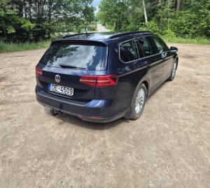 Zils Volkswagen Passat B8 2015 Valmiera, ar dzinēja tilpumu 2.00 L un nobraukumu 199 tūkst. km par 9000 €, foto 5 vietnē AUTOMOTO.COM.LV