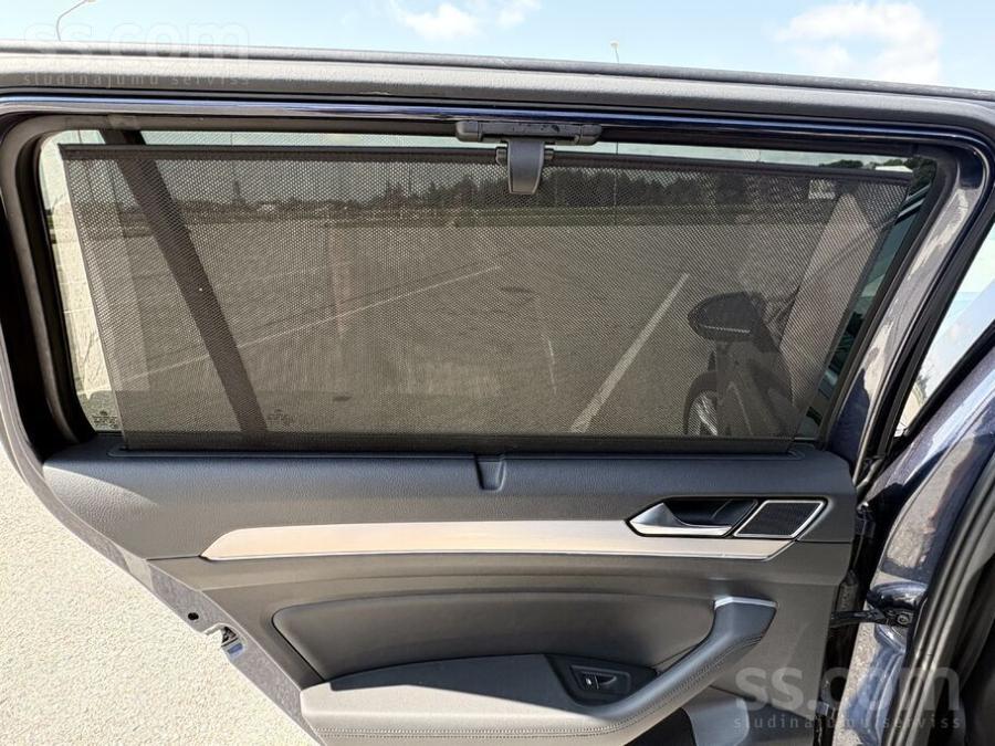 Blue Volkswagen Passat B8 2015 in Tukums, with an engine capacity of 2.00 L and mileage of 268 thousand km for 12000 €, photo 7 on AUTOMOTO.COM.LV