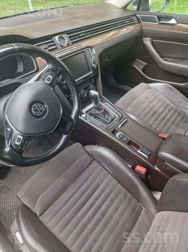 Zils Volkswagen Passat B8 2015 Madona, ar dzinēja tilpumu 2.00 L un nobraukumu 309 tūkst. km par 11000 €, foto 4 vietnē AUTOMOTO.COM.LV