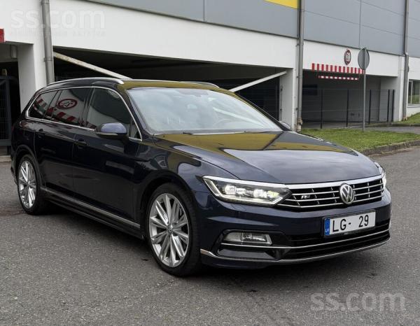 Zils Volkswagen Passat B8 2015 Ogre, ar dzinēja tilpumu 1.60 L un nobraukumu 217 tūkst. km par 11300 €, foto 1 vietnē AUTOMOTO.COM.LV