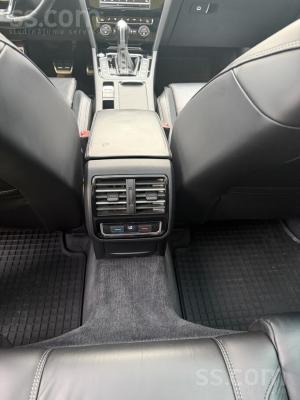 Blue Volkswagen Passat B8 2015 in Ogre, with an engine capacity of 1.60 L and mileage of 217 thousand km for 11300 €, photo 10 on AUTOMOTO.COM.LV