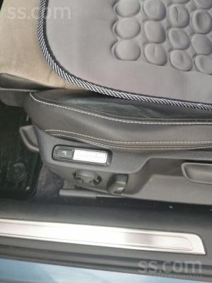 Zils Volkswagen Passat B8 2015 Rīga, ar dzinēja tilpumu 2.00 L un nobraukumu 0 tūkst. km par 6900 €, foto 14 vietnē AUTOMOTO.COM.LV