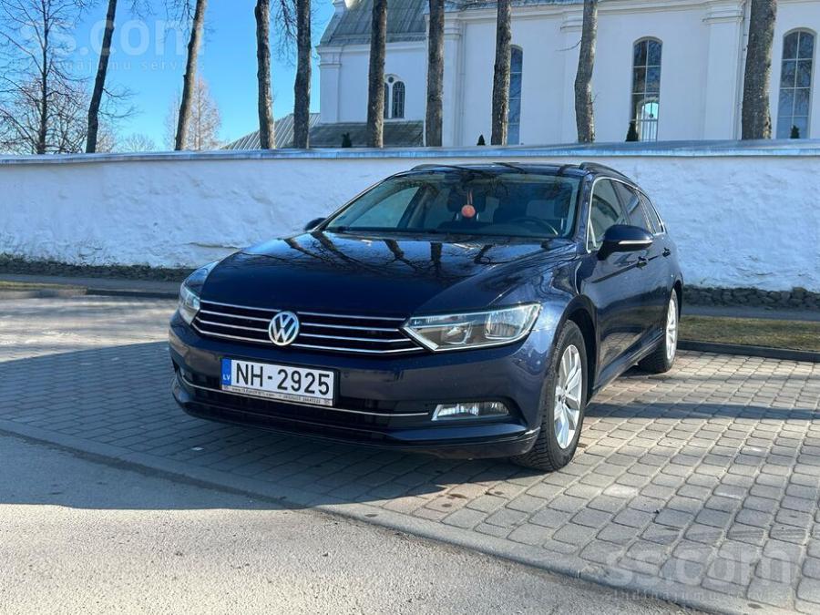 Blue Volkswagen Passat B8 2016 in Rezekne, with an engine capacity of 2.00 L and mileage of 260 thousand km for 7900 €, photo 1 on AUTOMOTO.COM.LV