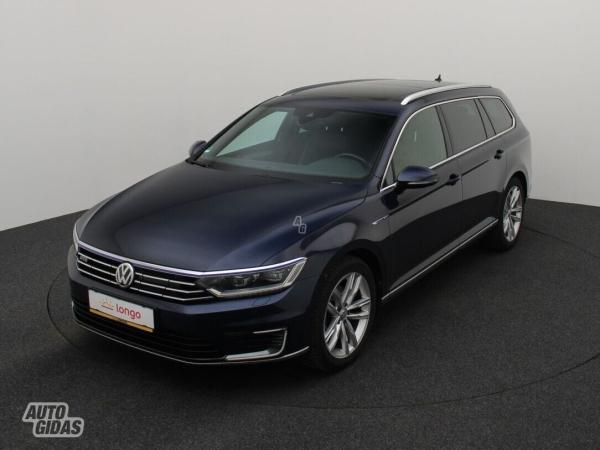 Zils Volkswagen Passat B8 2016 Viļņa, ar dzinēja tilpumu 1.40 L un nobraukumu 200 tūkst. km par 12199 €, foto 1 vietnē AUTOMOTO.COM.LV