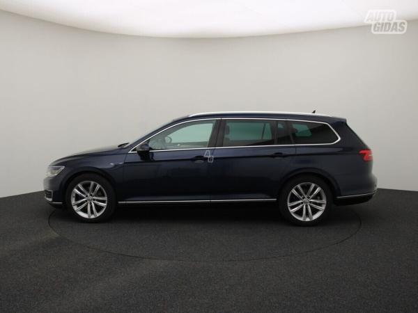 Zils Volkswagen Passat B8 2016 Viļņa, ar dzinēja tilpumu 1.40 L un nobraukumu 200 tūkst. km par 12199 €, foto 6 vietnē AUTOMOTO.COM.LV