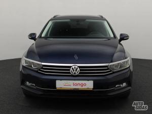 Blue Volkswagen Passat B8 2016 in Vilnius, with an engine capacity of 1.60 L and mileage of 238 thousand km for 9999 €, photo 3 on AUTOMOTO.COM.LV