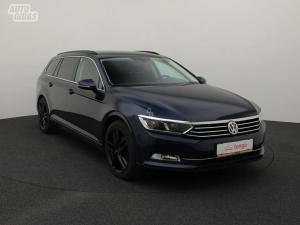 Blue Volkswagen Passat B8 2016 in Vilnius, with an engine capacity of 1.60 L and mileage of 238 thousand km for 9999 €, photo 10 on AUTOMOTO.COM.LV