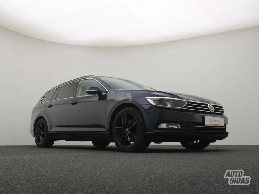 Blue Volkswagen Passat B8 2016 in Vilnius, with an engine capacity of 1.60 L and mileage of 238 thousand km for 9999 €, photo 11 on AUTOMOTO.COM.LV