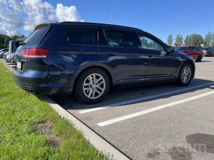 Blue Volkswagen Passat B8 2016 in Riga, with an engine capacity of 1.60 L and mileage of 286 thousand km for 7100 €, photo 5 on AUTOMOTO.COM.LV