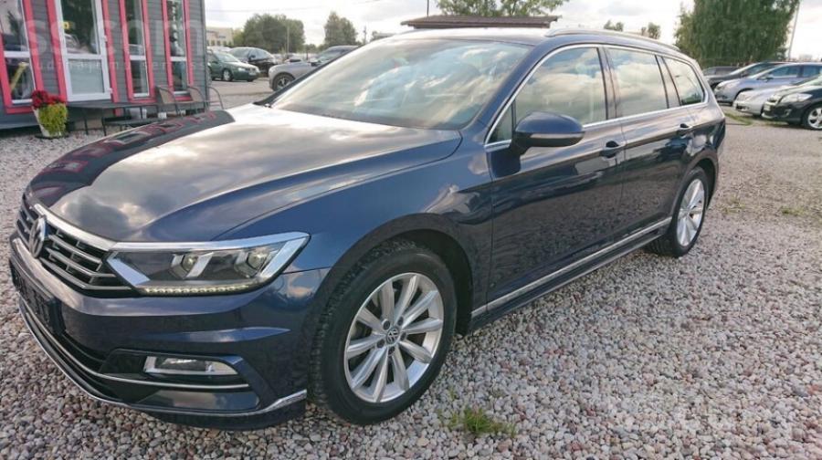 Blue Volkswagen Passat B8 2016 in Riga, with an engine capacity of 1.60 L and mileage of 258 thousand km for 12800 €, photo 1 on AUTOMOTO.COM.LV