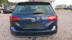 Blue Volkswagen Passat B8 2016 in Riga, with an engine capacity of 1.60 L and mileage of 258 thousand km for 12800 €, photo 7 on AUTOMOTO.COM.LV