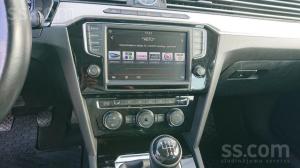 Blue Volkswagen Passat B8 2016 in Riga, with an engine capacity of 1.60 L and mileage of 258 thousand km for 12800 €, photo 20 on AUTOMOTO.COM.LV