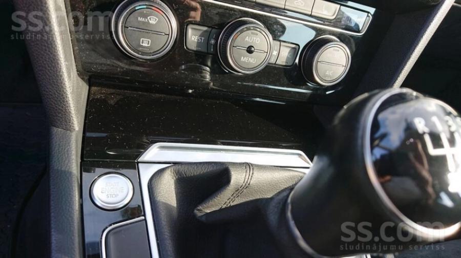 Blue Volkswagen Passat B8 2016 in Riga, with an engine capacity of 1.60 L and mileage of 258 thousand km for 12800 €, photo 22 on AUTOMOTO.COM.LV