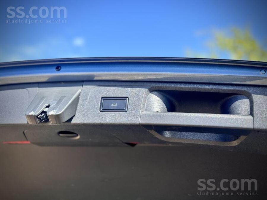Zils Volkswagen Passat B8 2016 Bauska, ar dzinēja tilpumu 1.40 L un nobraukumu 232 tūkst. km par 12000 €, foto 23 vietnē AUTOMOTO.COM.LV