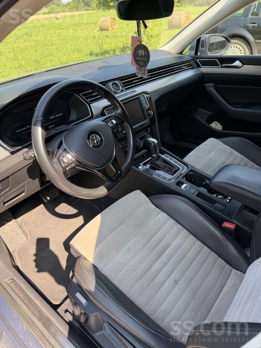 Zils Volkswagen Passat B8 2016 Bauska, ar dzinēja tilpumu 1.40 L un nobraukumu 232 tūkst. km par 12000 €, foto 26 vietnē AUTOMOTO.COM.LV