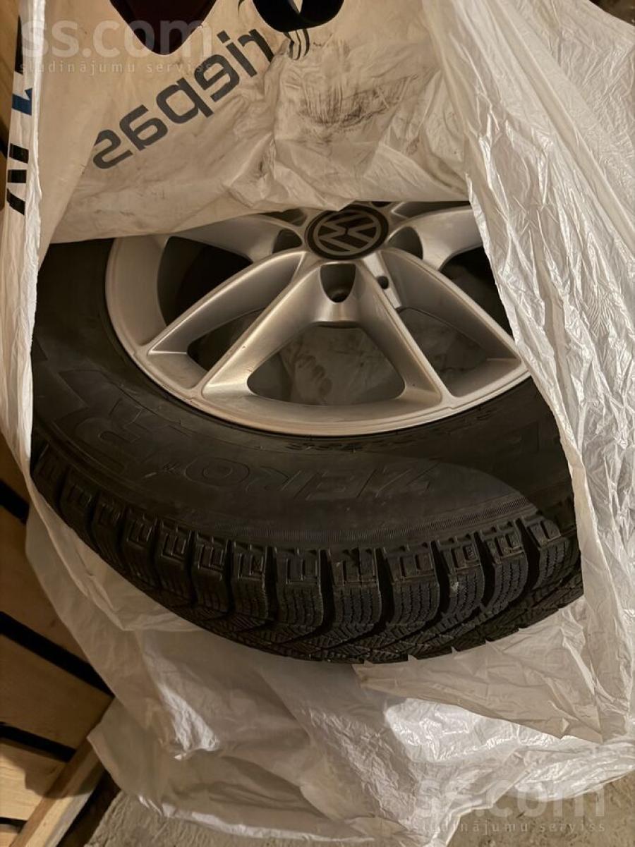 Zils Volkswagen Passat B8 2016 Bauska, ar dzinēja tilpumu 1.40 L un nobraukumu 232 tūkst. km par 12000 €, foto 32 vietnē AUTOMOTO.COM.LV