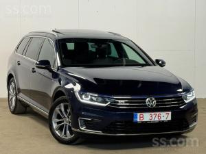 Blue Volkswagen Passat B8 2016 in Jurmala, with an engine capacity of 1.40 L and mileage of 229 thousand km for 11950 €, photo 3 on AUTOMOTO.COM.LV