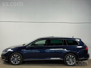Blue Volkswagen Passat B8 2016 in Jurmala, with an engine capacity of 1.40 L and mileage of 229 thousand km for 11950 €, photo 7 on AUTOMOTO.COM.LV