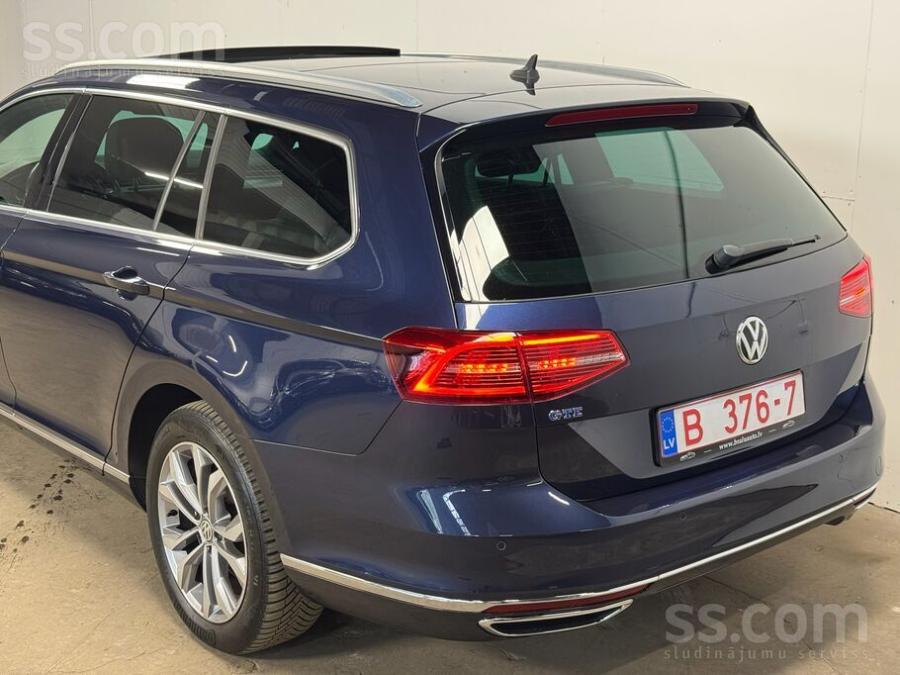 Blue Volkswagen Passat B8 2016 in Jurmala, with an engine capacity of 1.40 L and mileage of 229 thousand km for 11950 €, photo 9 on AUTOMOTO.COM.LV