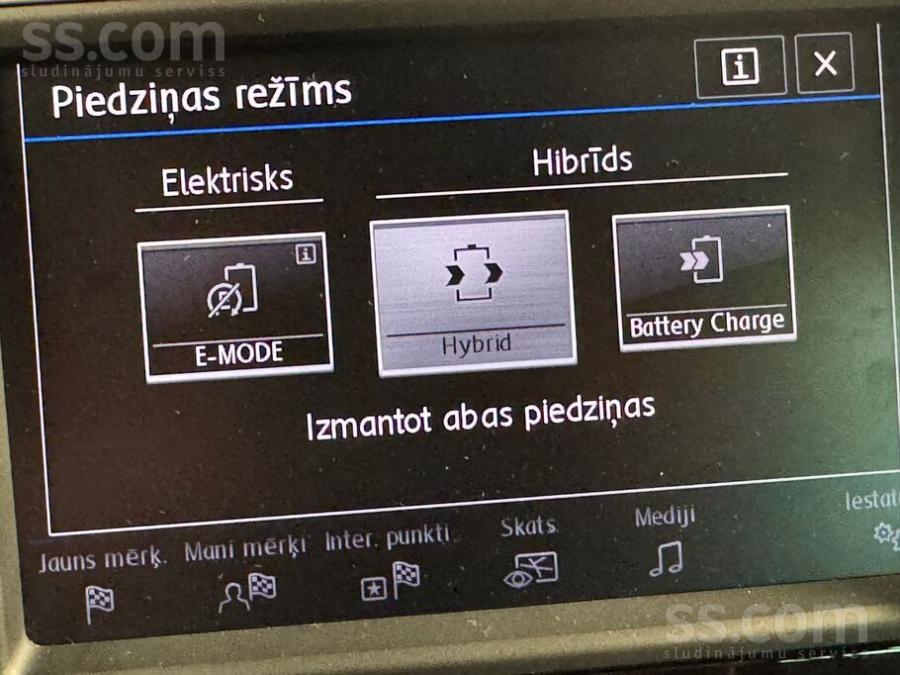 Blue Volkswagen Passat B8 2016 in Jurmala, with an engine capacity of 1.40 L and mileage of 229 thousand km for 11950 €, photo 25 on AUTOMOTO.COM.LV