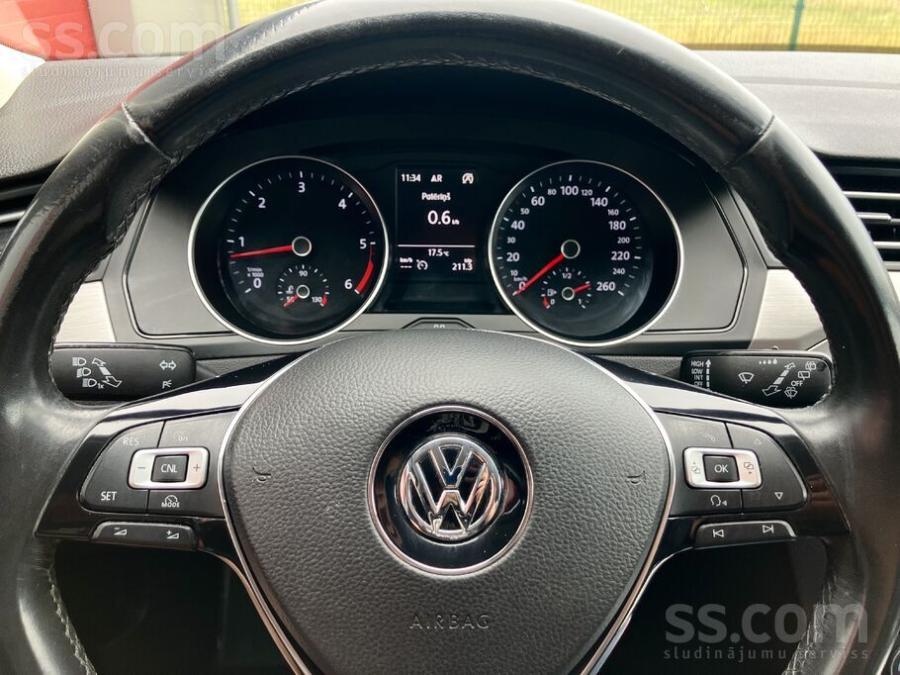 Zils Volkswagen Passat B8 2016 Talsi, ar dzinēja tilpumu 1.60 L un nobraukumu 0 tūkst. km par 7500 €, foto 10 vietnē AUTOMOTO.COM.LV