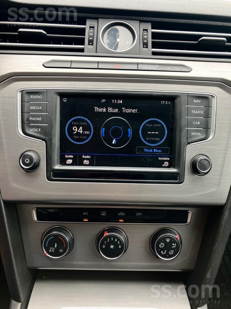 Zils Volkswagen Passat B8 2016 Talsi, ar dzinēja tilpumu 1.60 L un nobraukumu 0 tūkst. km par 7500 €, foto 12 vietnē AUTOMOTO.COM.LV