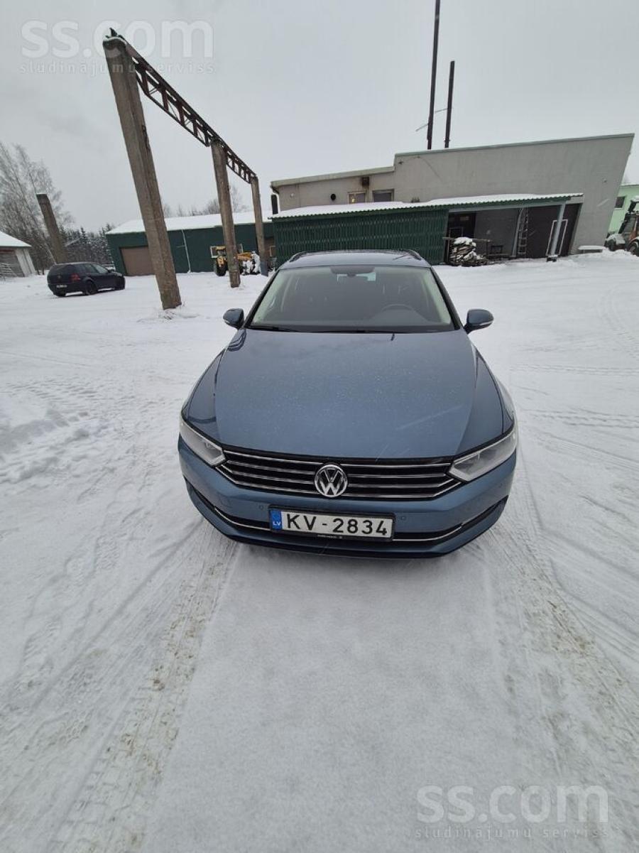 Blue Volkswagen Passat B8 2017 in Madona, with an engine capacity of 2.00 L and mileage of 234 thousand km for 11000 €, photo 2 on AUTOMOTO.COM.LV