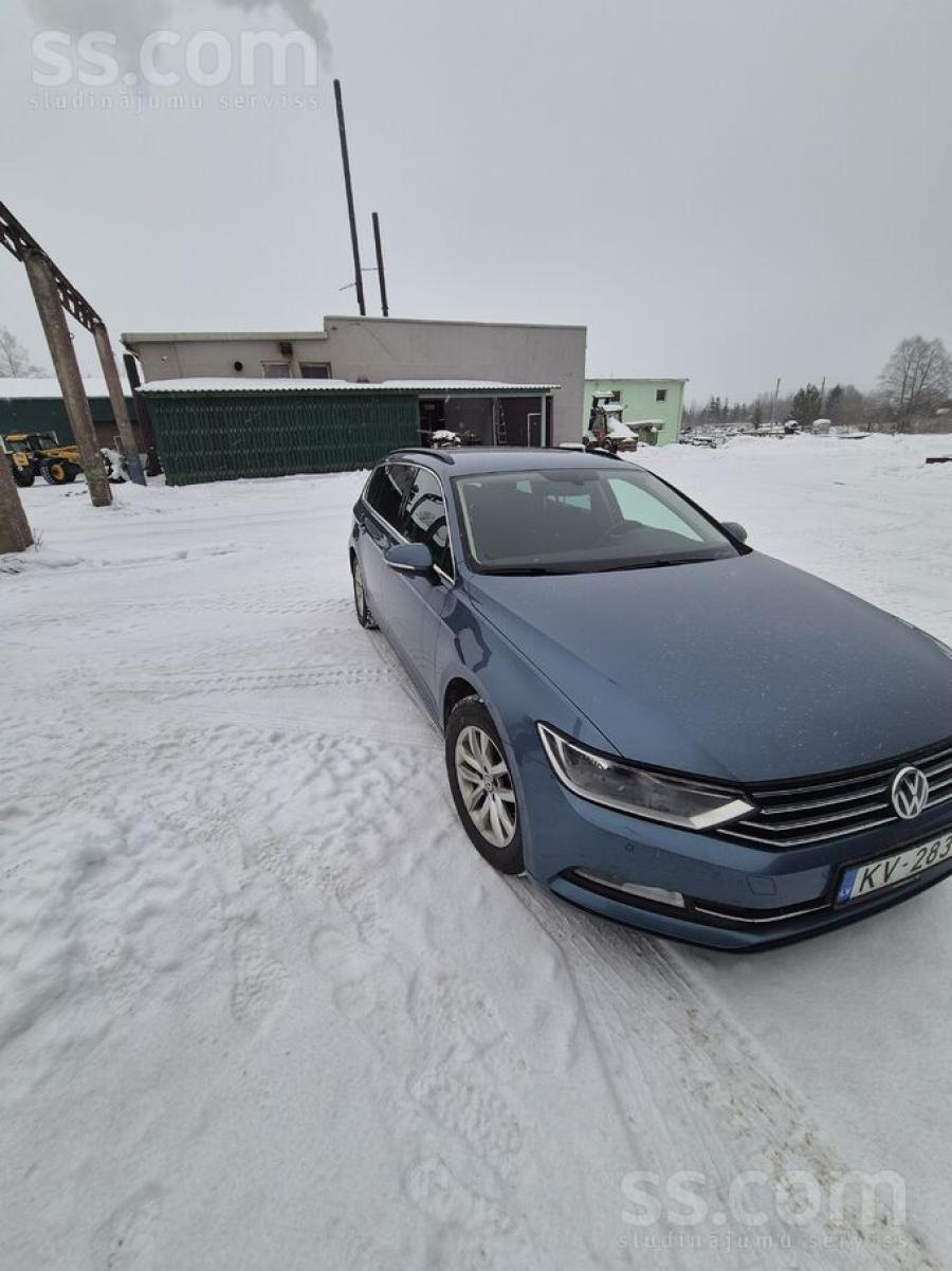 Blue Volkswagen Passat B8 2017 in Madona, with an engine capacity of 2.00 L and mileage of 234 thousand km for 11000 €, photo 3 on AUTOMOTO.COM.LV