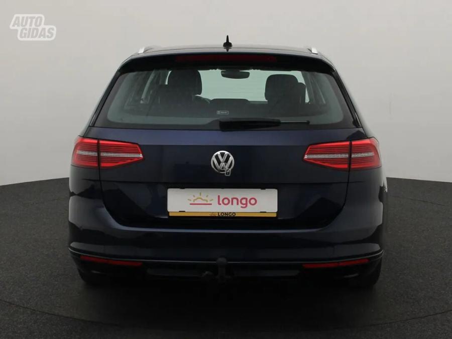 Zils Volkswagen Passat B8 2017 Viļņa, ar dzinēja tilpumu 2.00 L un nobraukumu 292 tūkst. km par 9399 €, foto 6 vietnē AUTOMOTO.COM.LV