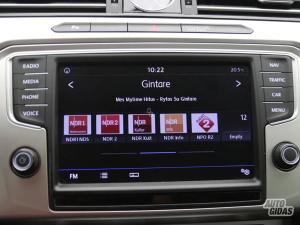 Zils Volkswagen Passat B8 2017 Viļņa, ar dzinēja tilpumu 2.00 L un nobraukumu 292 tūkst. km par 9399 €, foto 23 vietnē AUTOMOTO.COM.LV