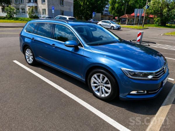 Blue Volkswagen Passat B8 2017 in Riga, with an engine capacity of 2.00 L and mileage of 226 thousand km for 11600 €, photo 3 on AUTOMOTO.COM.LV
