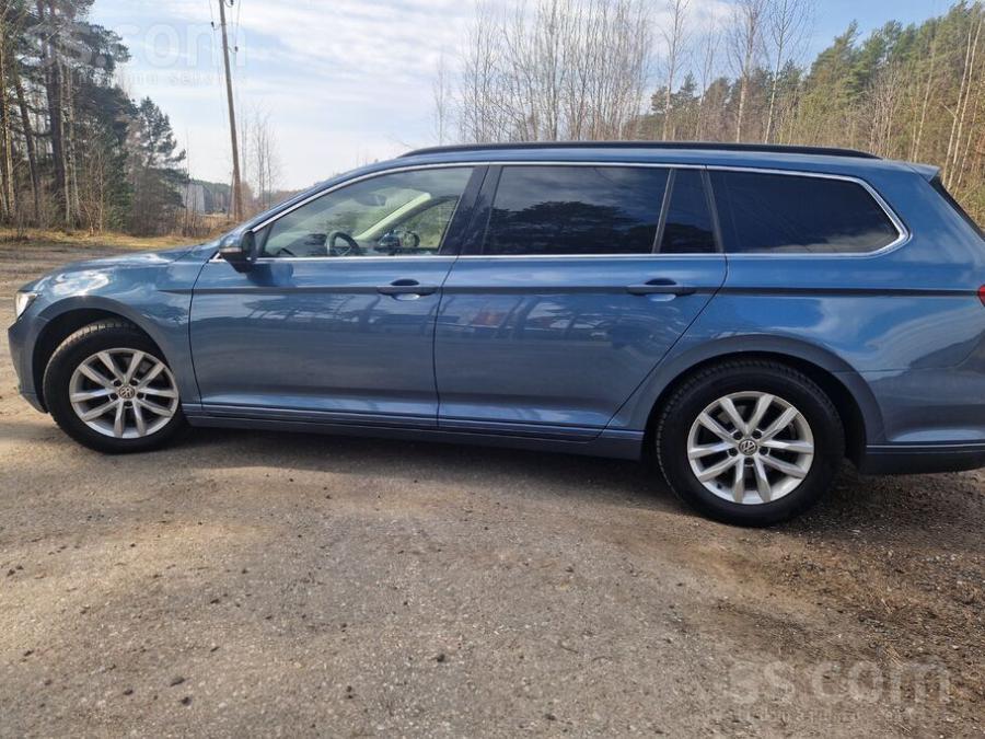 Blue Volkswagen Passat B8 2018 in Riga, with an engine capacity of 2.00 L and mileage of 291 thousand km for 9500 €, photo 7 on AUTOMOTO.COM.LV