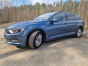 Blue Volkswagen Passat B8 2018 in Riga, with an engine capacity of 2.00 L and mileage of 291 thousand km for 9500 €, photo 8 on AUTOMOTO.COM.LV