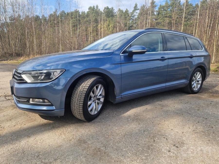 Blue Volkswagen Passat B8 2018 in Riga, with an engine capacity of 2.00 L and mileage of 291 thousand km for 9500 €, photo 8 on AUTOMOTO.COM.LV