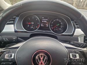 Blue Volkswagen Passat B8 2018 in Riga, with an engine capacity of 2.00 L and mileage of 291 thousand km for 9500 €, photo 20 on AUTOMOTO.COM.LV