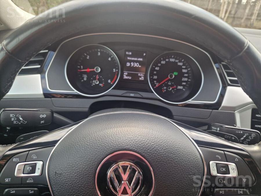 Blue Volkswagen Passat B8 2018 in Riga, with an engine capacity of 2.00 L and mileage of 291 thousand km for 9500 €, photo 20 on AUTOMOTO.COM.LV