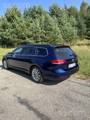 Blue Volkswagen Passat B8 2018 in Riga, with an engine capacity of 2.00 L and mileage of 255 thousand km for 10950 €, photo 3 on AUTOMOTO.COM.LV