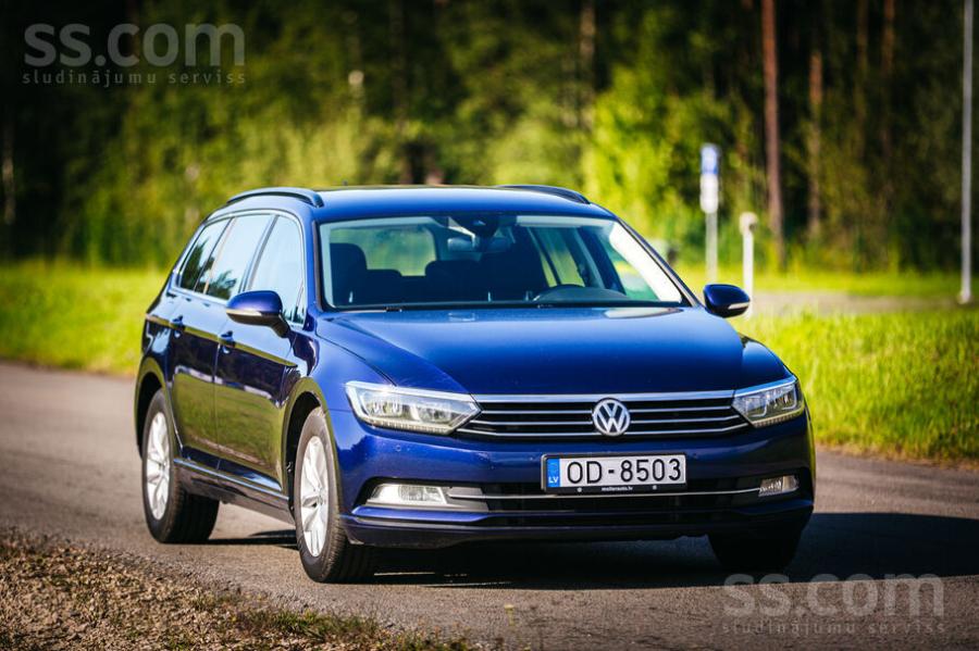 Blue Volkswagen Passat B8 2019 in Riga, with an engine capacity of 2.00 L and mileage of 222 thousand km for 11200 €, photo 5 on AUTOMOTO.COM.LV