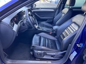 Blue Volkswagen Passat B8 2019 in Riga, with an engine capacity of 2.00 L and mileage of 182 thousand km for 16550 €, photo 8 on AUTOMOTO.COM.LV