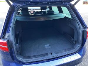 Blue Volkswagen Passat B8 2019 in Riga, with an engine capacity of 2.00 L and mileage of 182 thousand km for 16550 €, photo 10 on AUTOMOTO.COM.LV