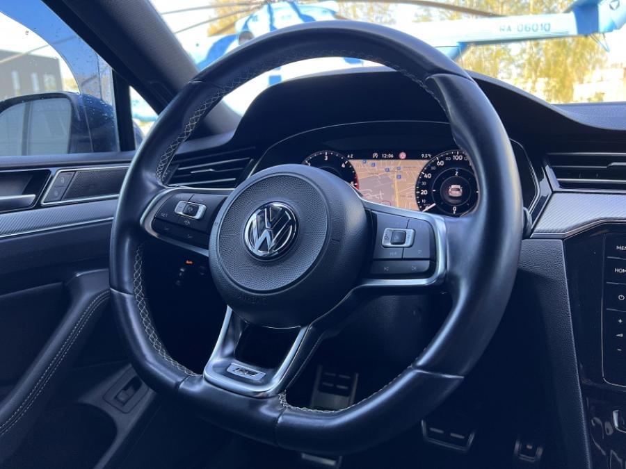 Blue Volkswagen Passat B8 2019 in Riga, with an engine capacity of 2.00 L and mileage of 182 thousand km for 16550 €, photo 26 on AUTOMOTO.COM.LV