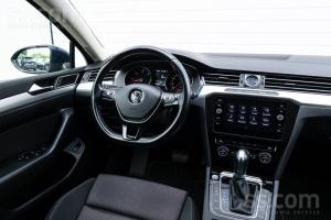 Zils Volkswagen Passat B8 2019 Rīga, ar dzinēja tilpumu 2.00 L un nobraukumu 153 tūkst. km par 12950 €, foto 10 vietnē AUTOMOTO.COM.LV